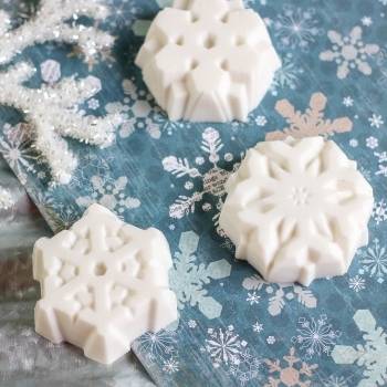 How to Make Snowflake Soap: Plus Easy Winter Soap Recipes