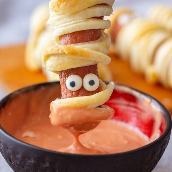 Mummy Hot Dogs Recipe (with Gluten Free Cheesy Garlic Bread)